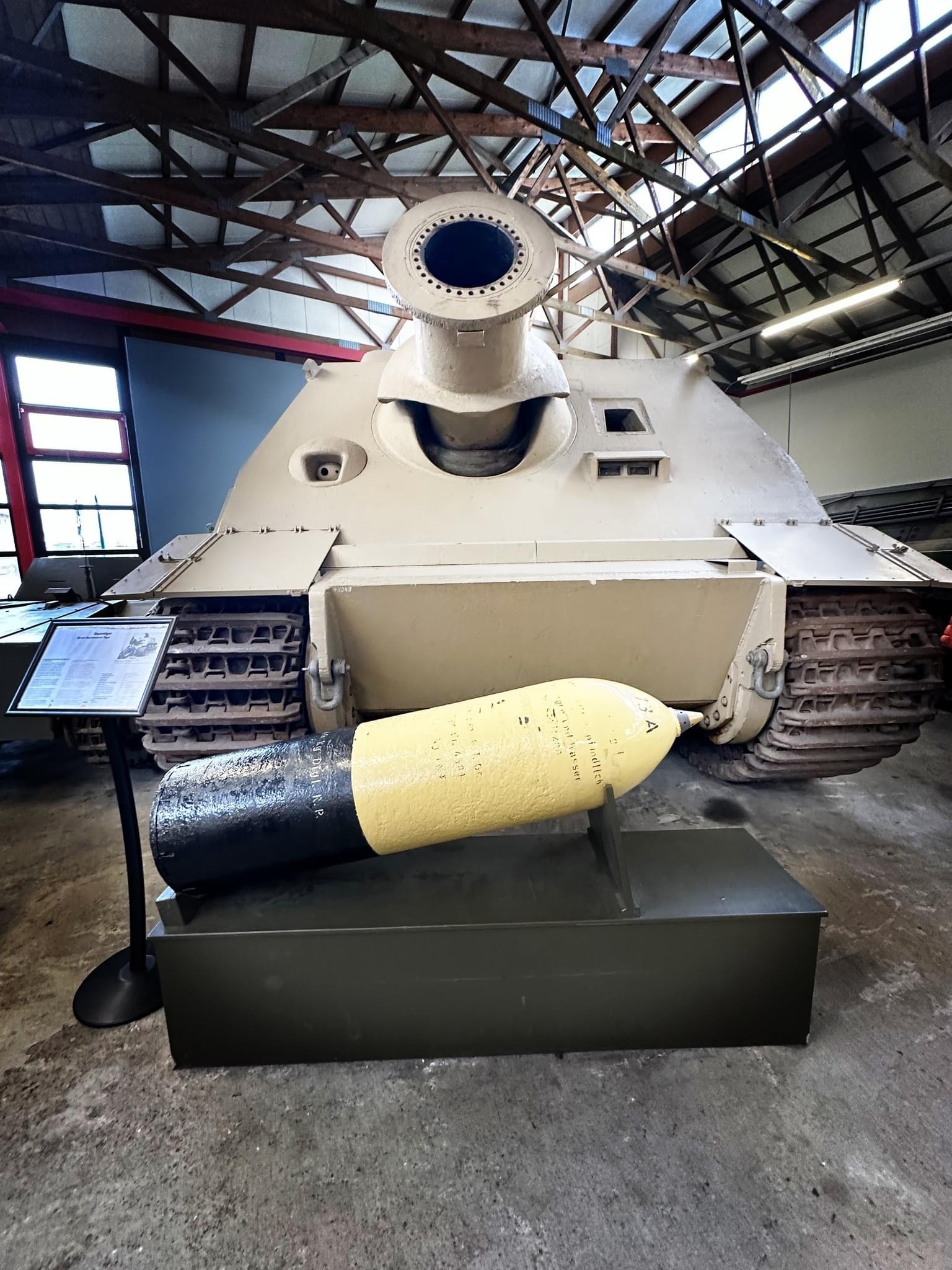 DEUTSCHES PANZERMUSEUM - Hamburg Guide